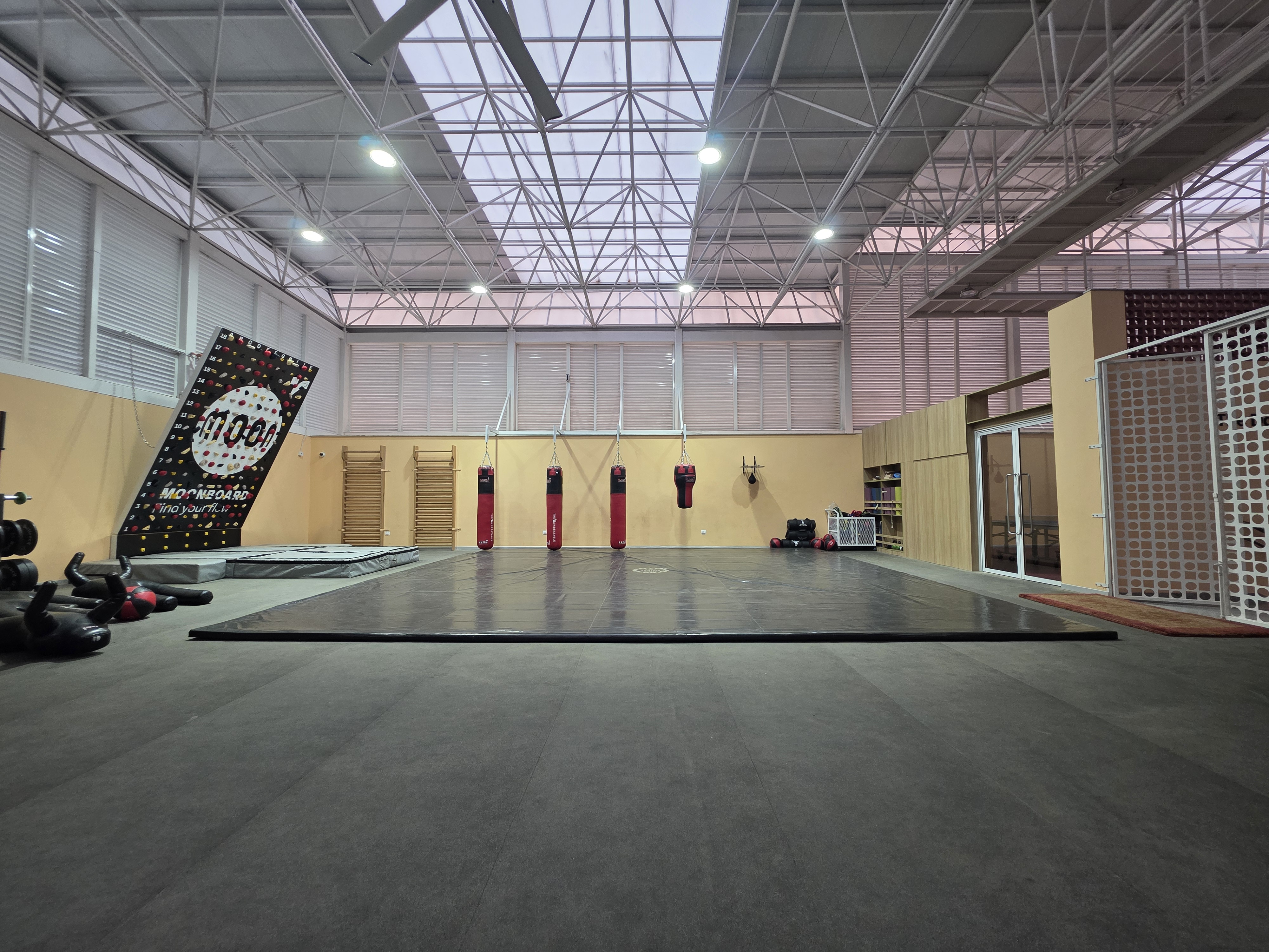 Wolf Academy India | Best MMA & Boxing Classes in Bangalore